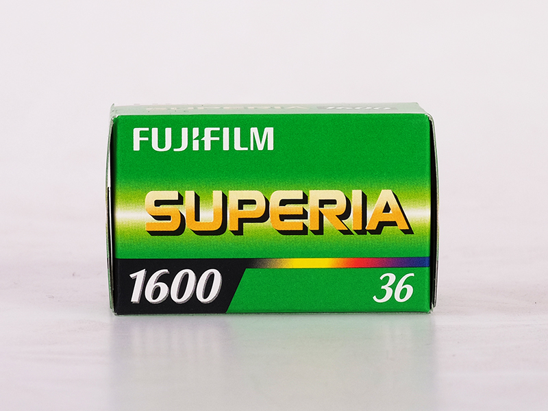 Fujifilm Fujicolor Superia 1600 135/36 - Fujifilm Shop